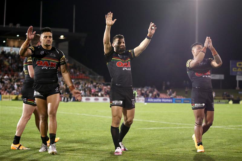 Penrith Panthers vs Sydney Roosters NRL Qualifying Final - Panthers win ...