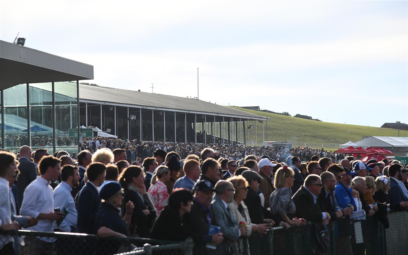 2021 Warrnambool Racing Carnival - Day Three Highlights (Pictures)