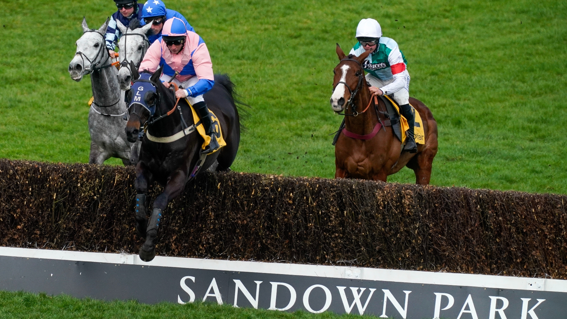 ITV Racing Tips on March 9th | Saturday's tips at Sandown and Wolverhampton