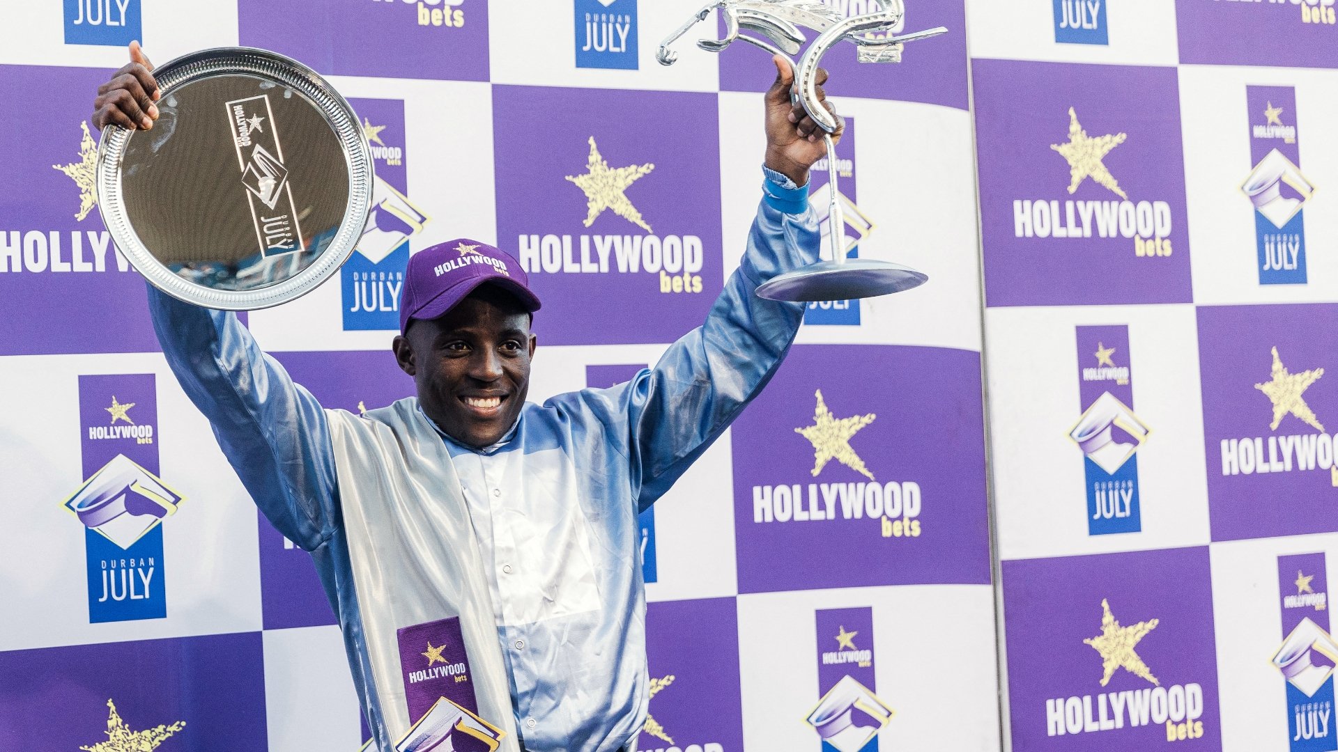 Hollywoodbets Durban July Promotions | Win a share of R300,000 in cash!