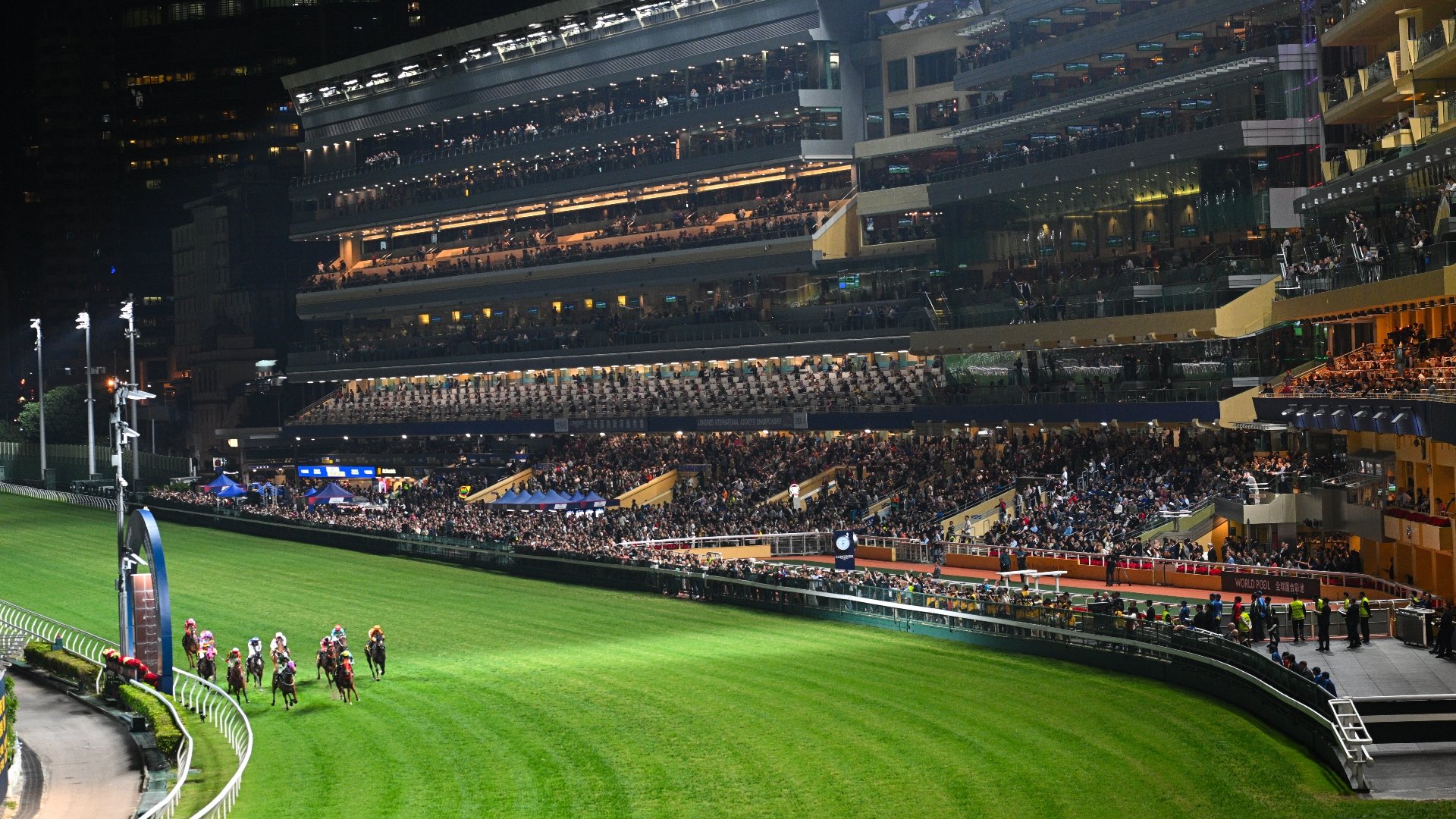 Happy Valley Tips on April 9th | Colourful King to salute again